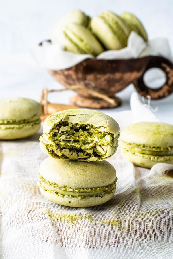 Matcha Macarons plus Tips on How to Make French Macarons - Pies and Tacos
