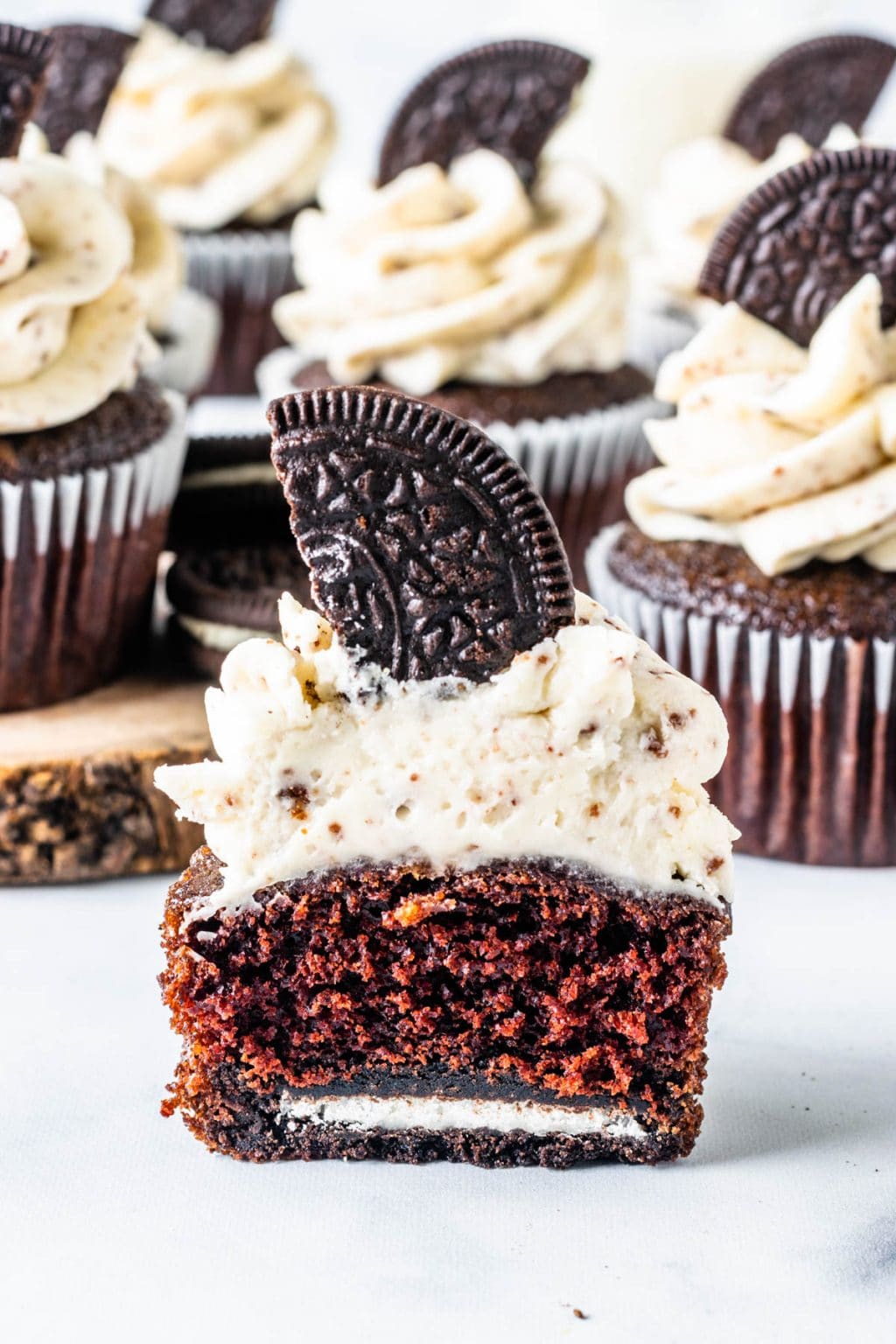 Oreo Cupcakes - Pies and Tacos