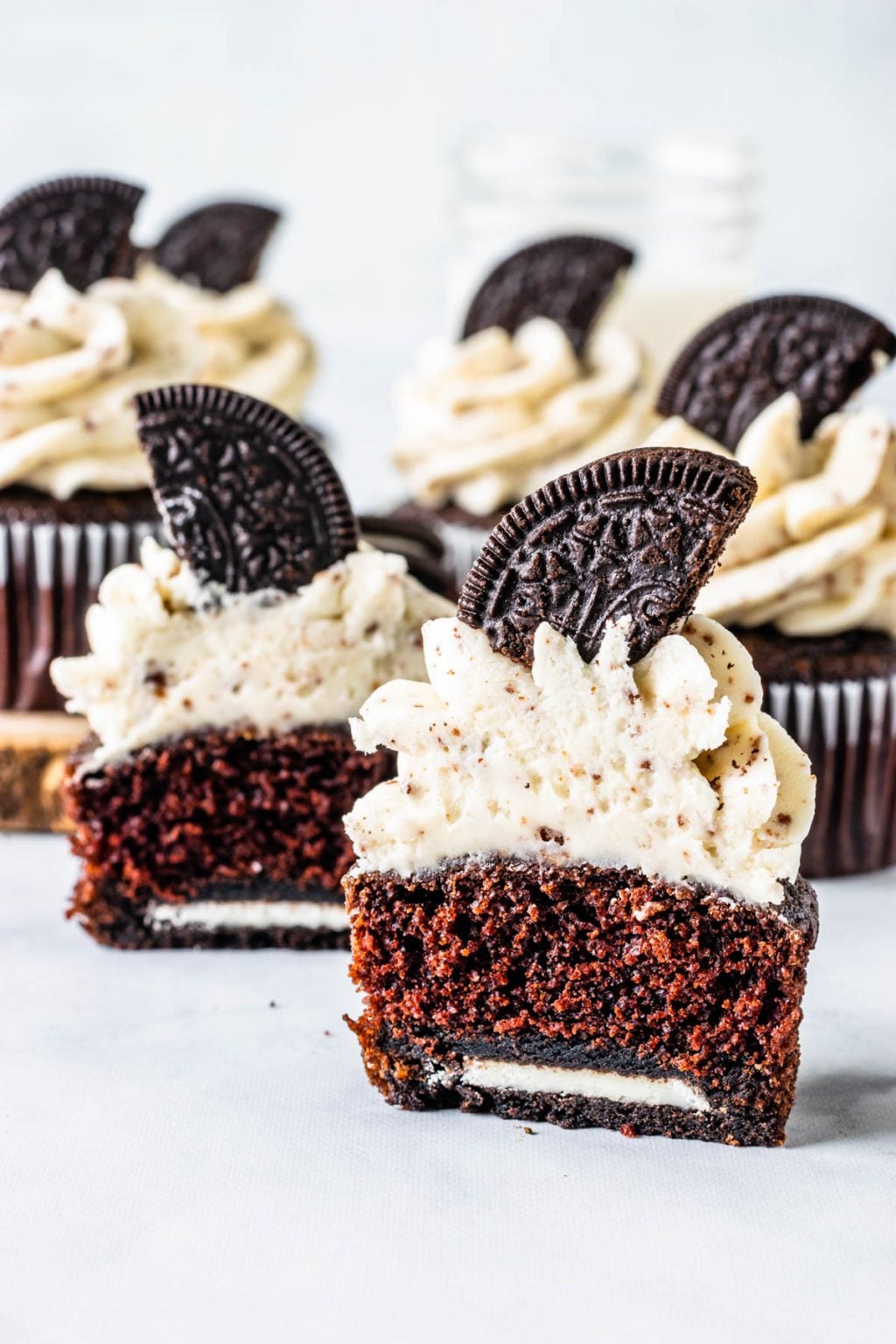 Oreo Cupcakes - Pies and Tacos