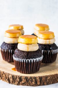 Flan Cupcakes - Pies and Tacos