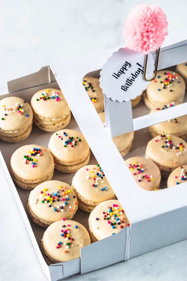 Funfetti Macarons - Pies and Tacos