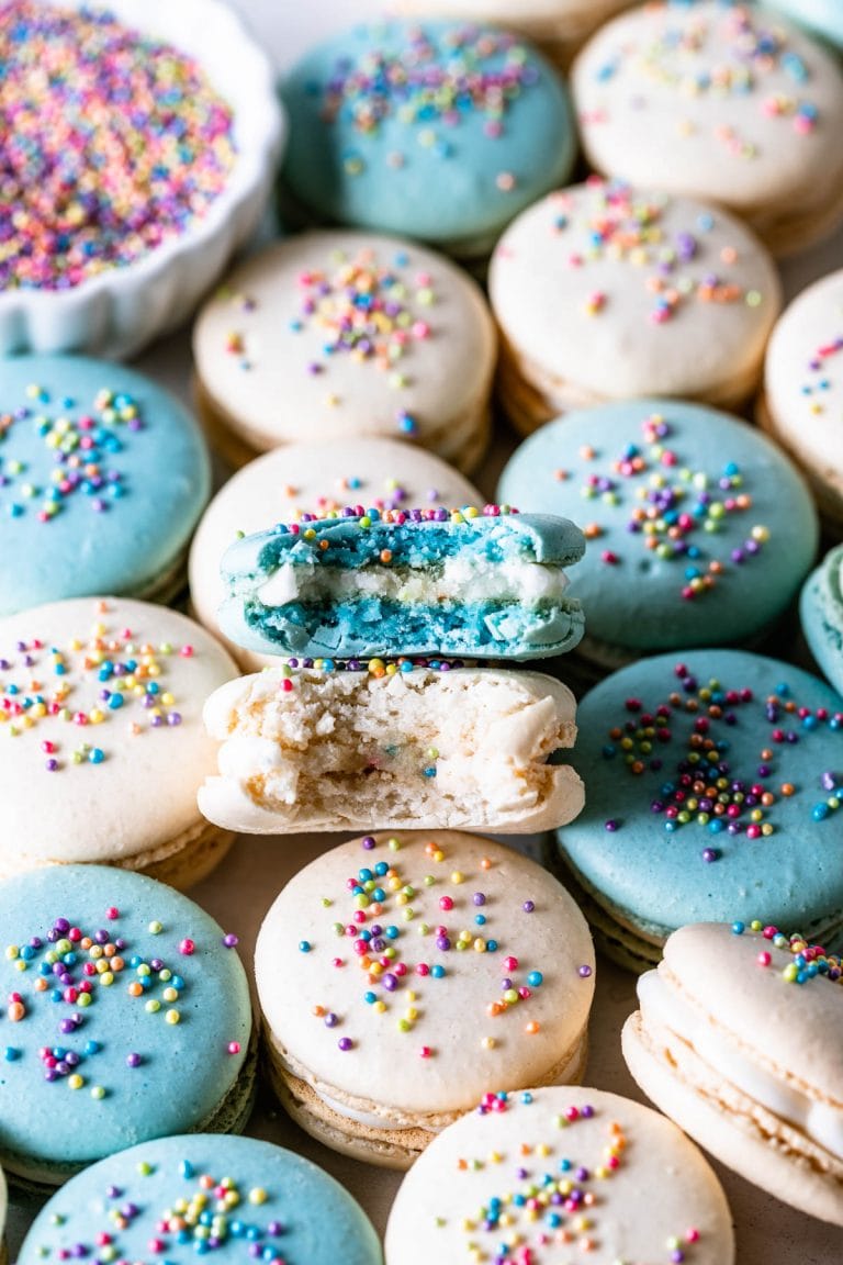 Funfetti Macarons - Pies and Tacos