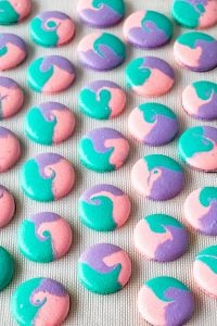 Multi-colored macaron shells (from one batch of macarons) - Pies and Tacos