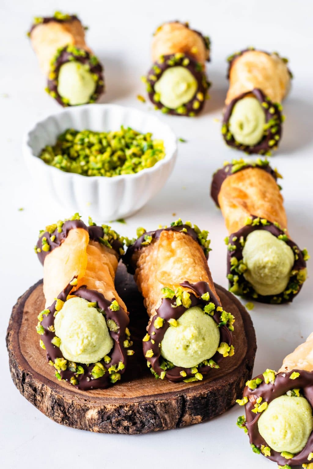 Pistachio Cannoli - Pies and Tacos