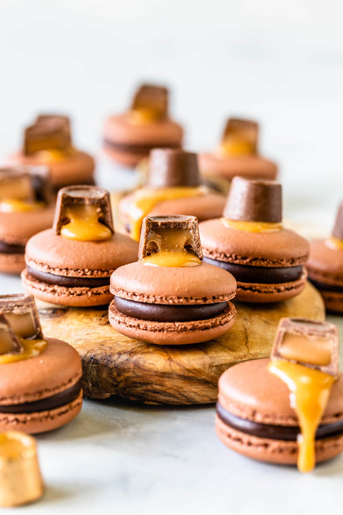 Chocolate Caramel Macarons - Pies and Tacos