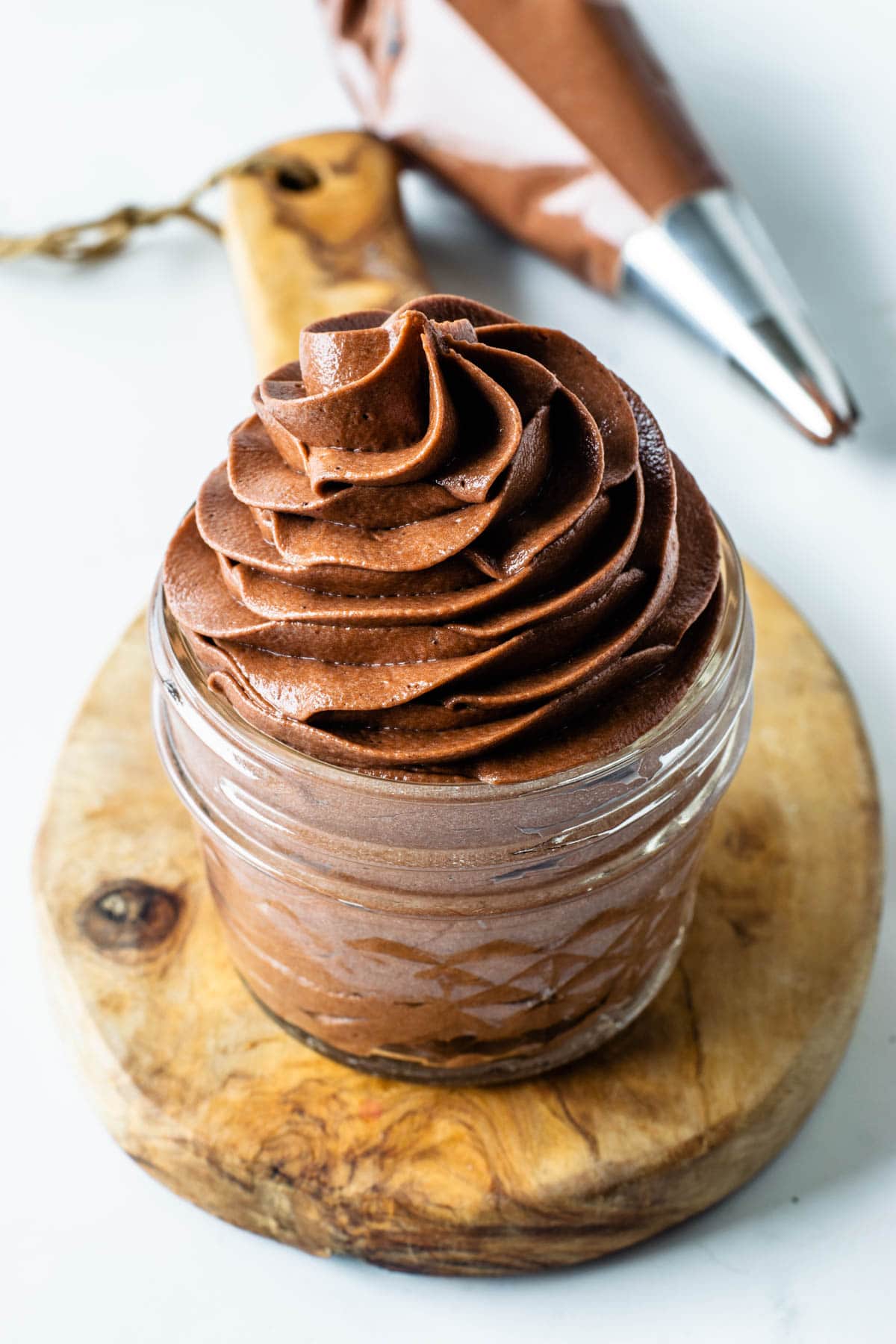 Nutella Frosting - Pies and Tacos