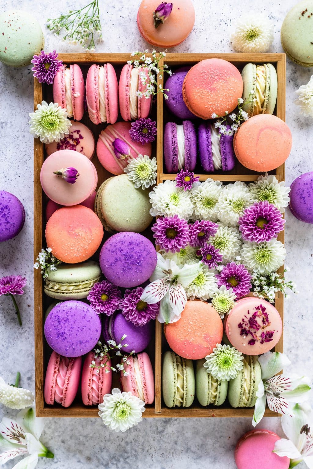 Giraffe Macarons - Pies and Tacos