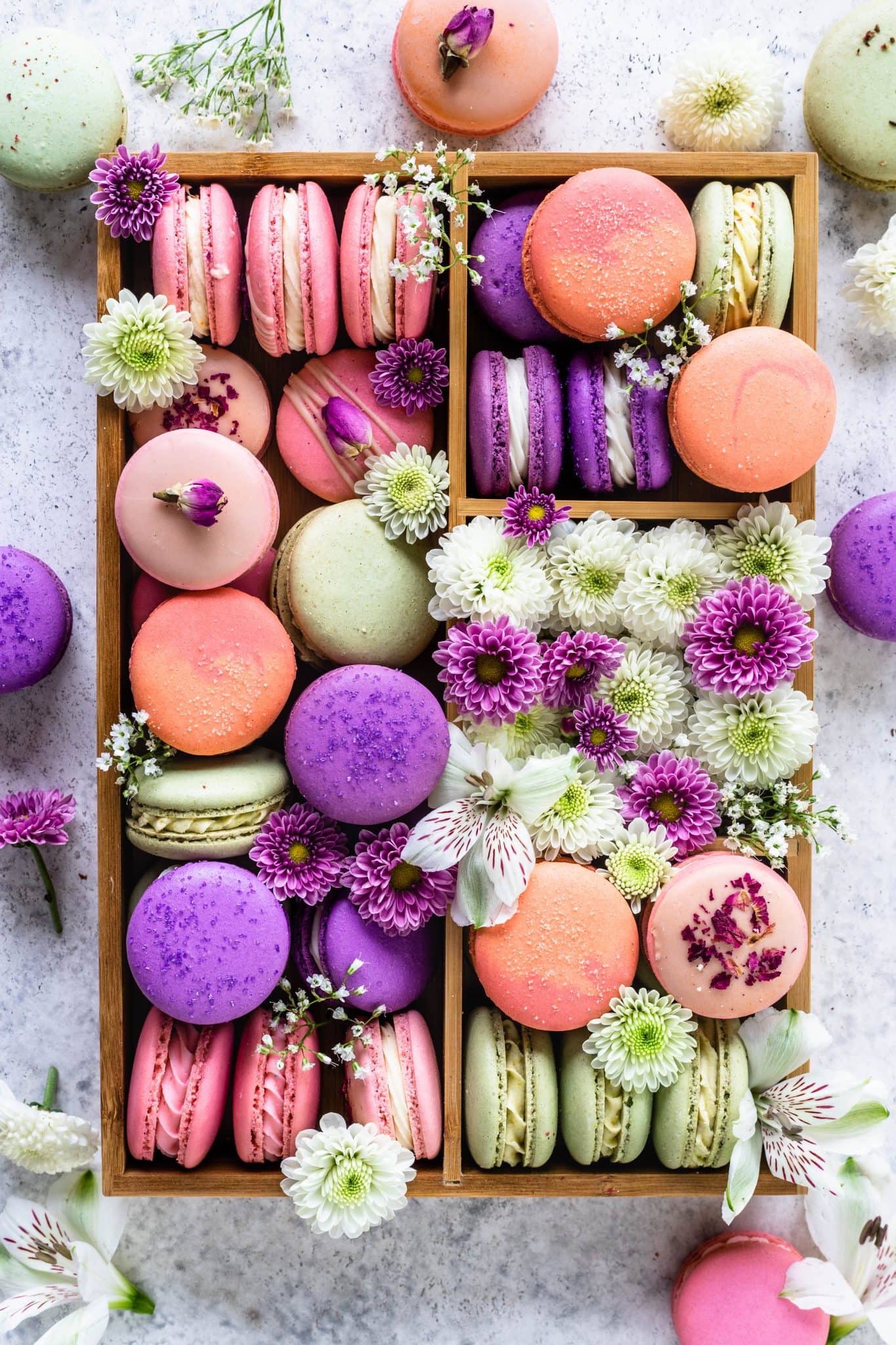 Giraffe Macarons - Pies and Tacos