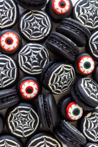Spider Web Macarons - Pies and Tacos