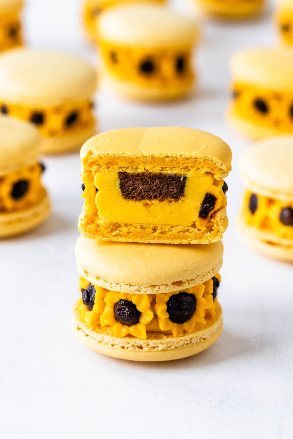Sunflower Macarons - Pies and Tacos