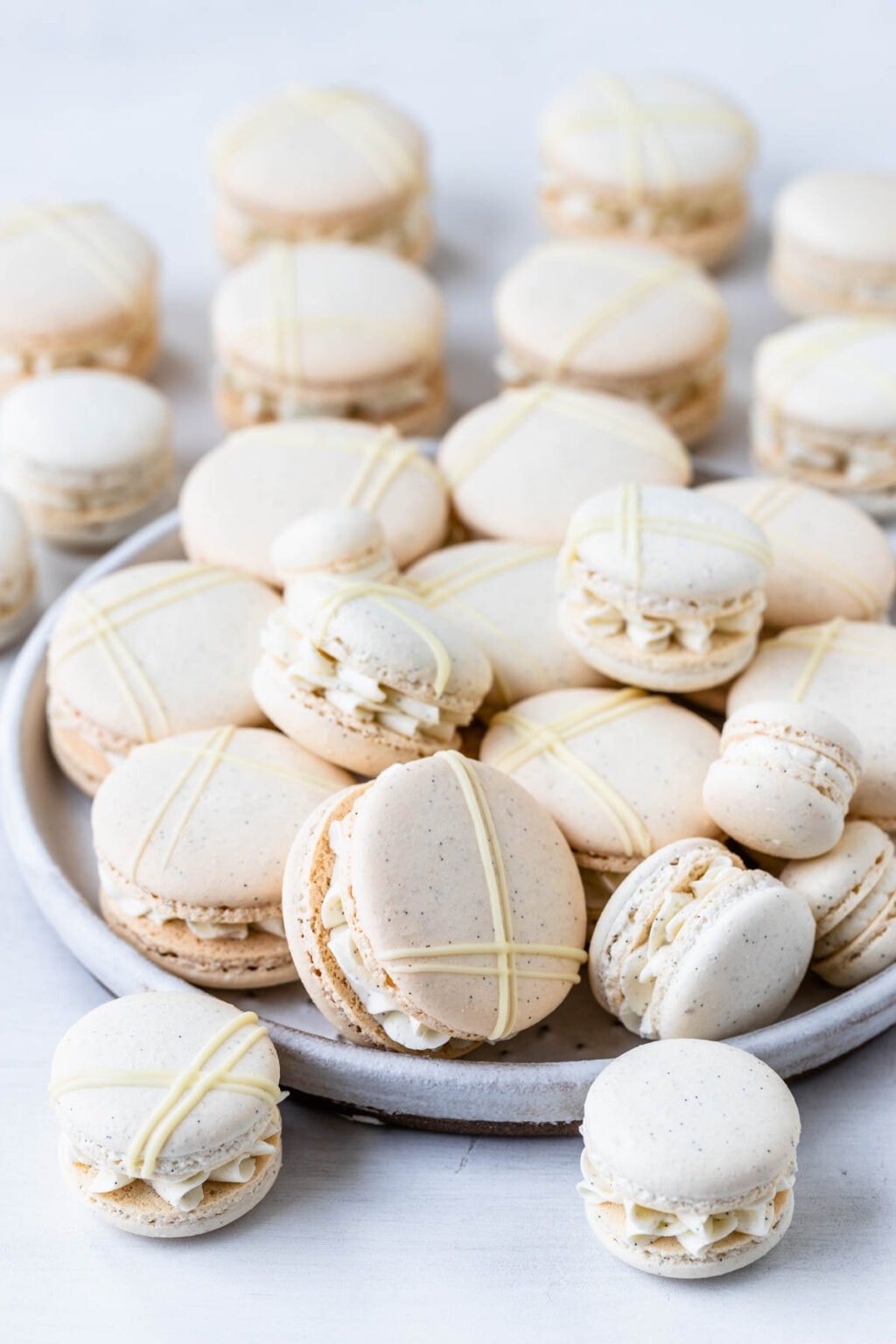 Vanilla Macarons - Pies and Tacos