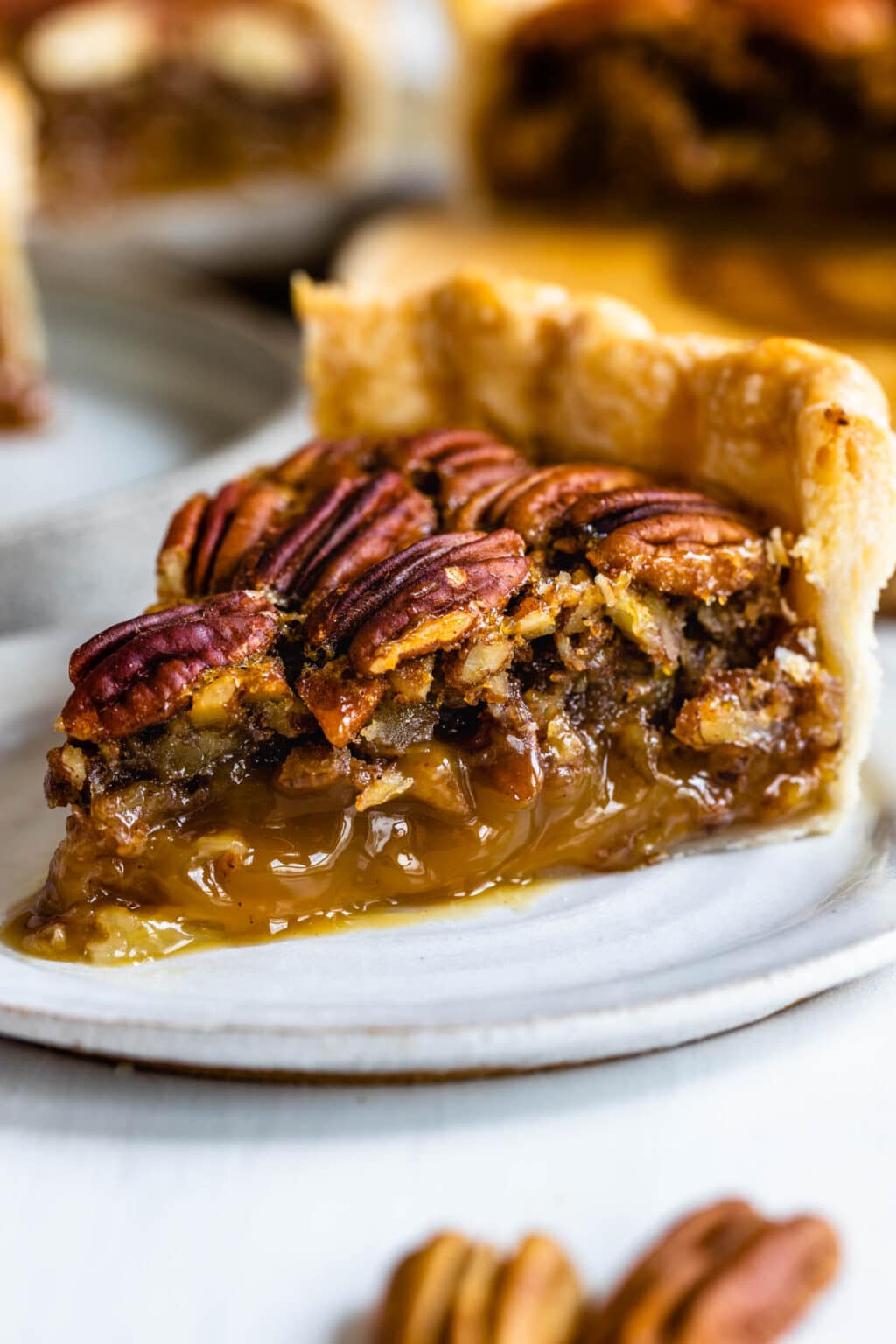 Easy Pecan Pie Recipe - Pies and Tacos