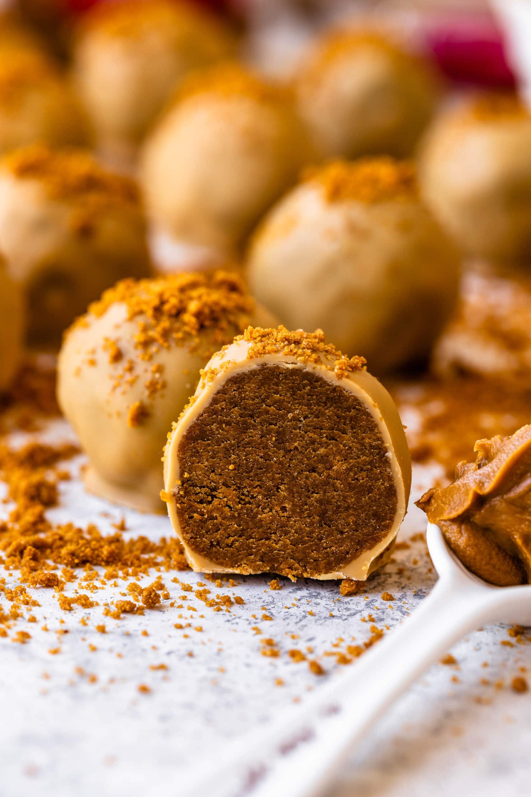 Biscoff Truffles - Pies and Tacos