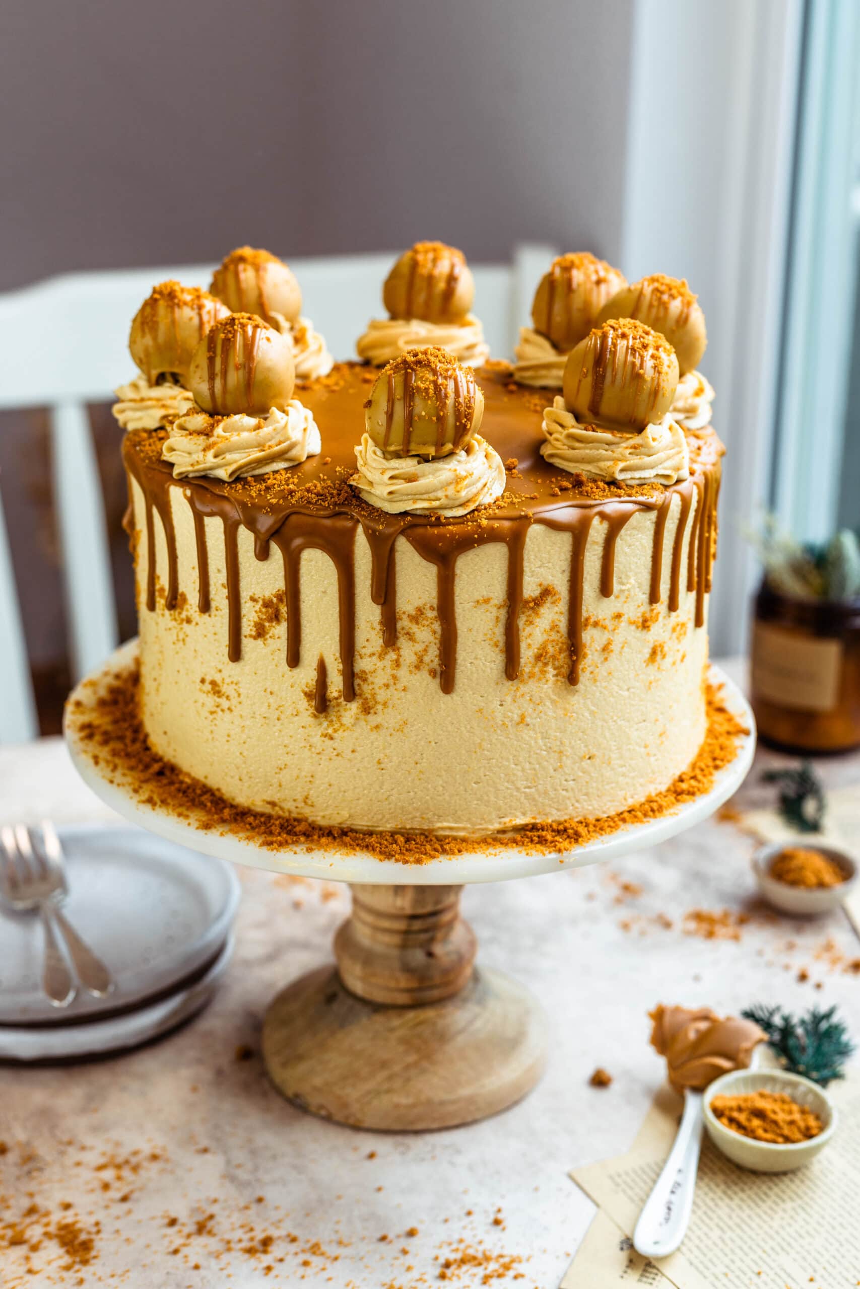 Biscoff Cake - Pies and Tacos