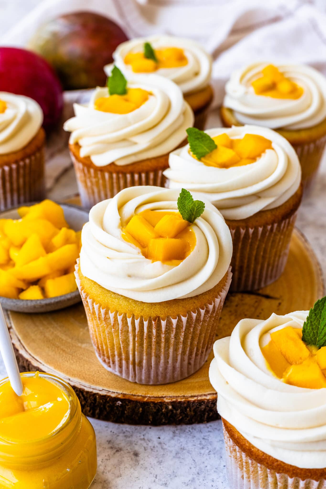 Mango Cupcakes - Pies and Tacos