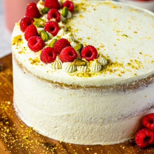 Pistachio Raspberry Cake - Pies and Tacos