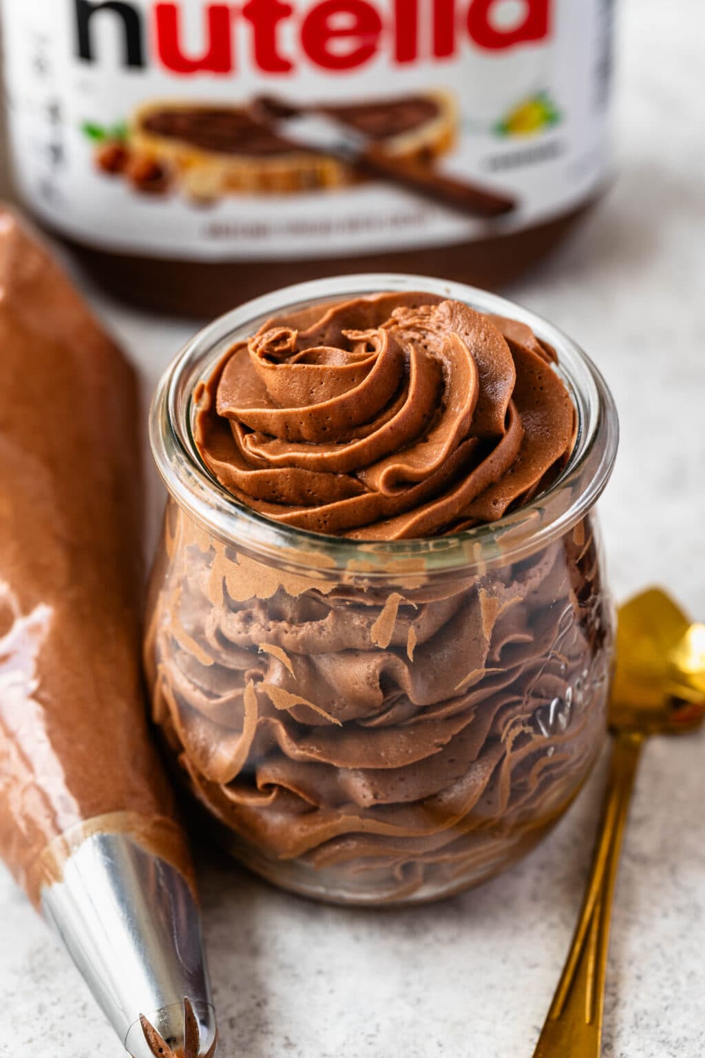 Nutella Buttercream - Pies and Tacos