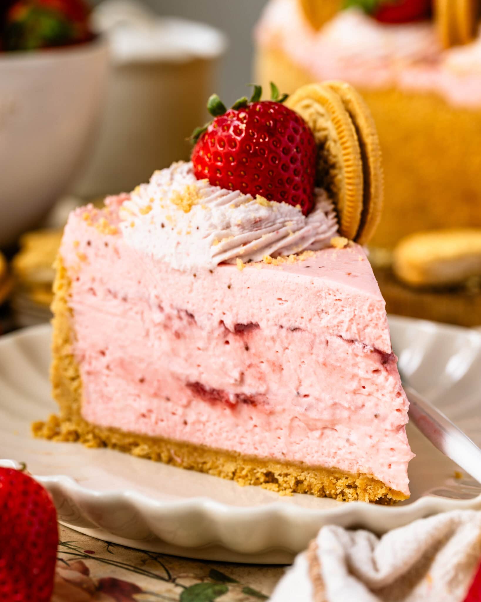 No-Bake Strawberry Cheesecake - Pies and Tacos