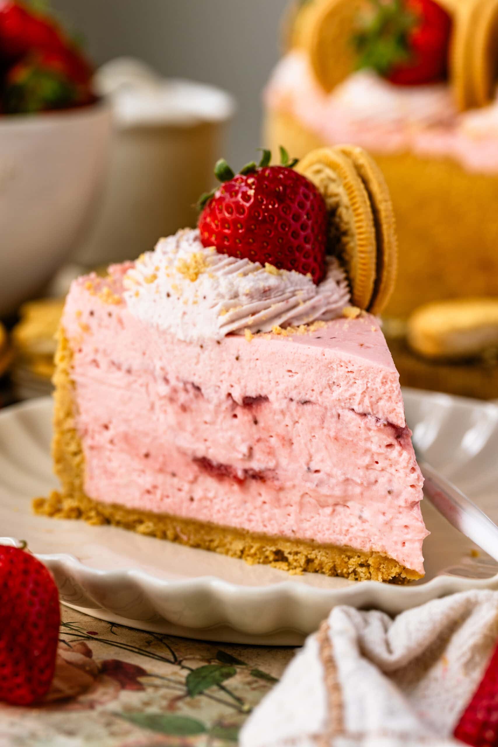 No-Bake Strawberry Cheesecake - Pies and Tacos