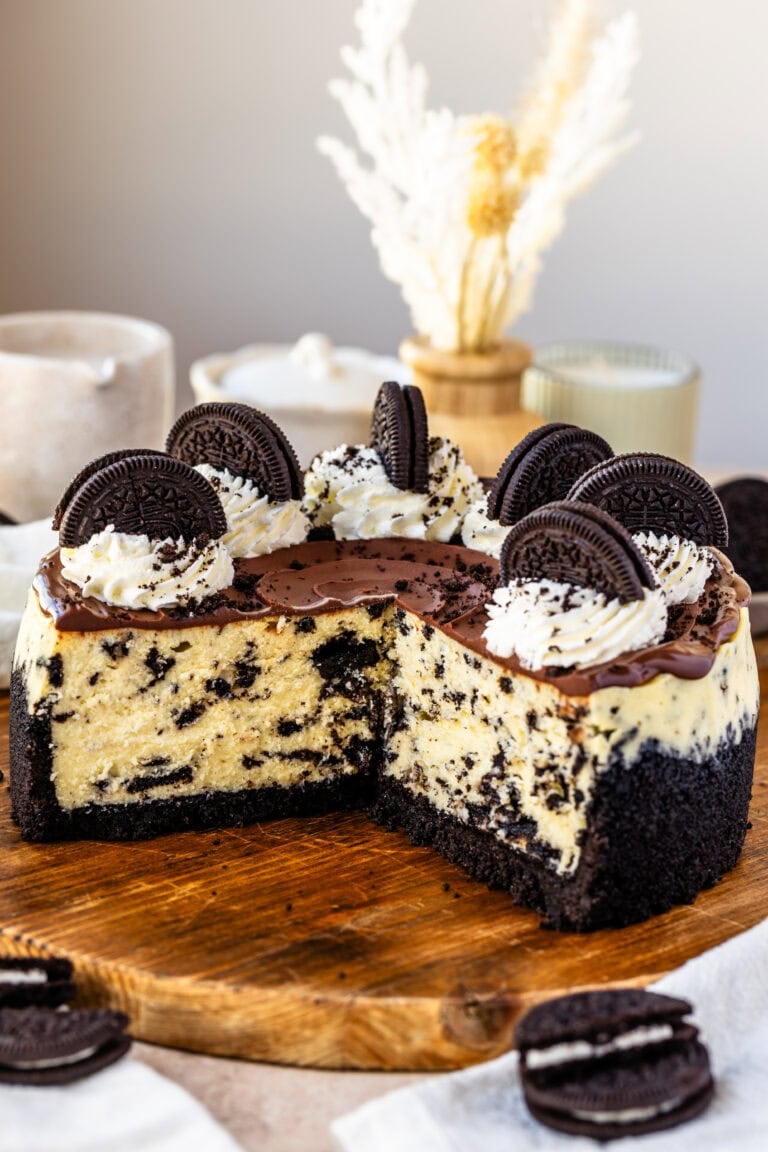 Oreo Cheesecake - Pies and Tacos