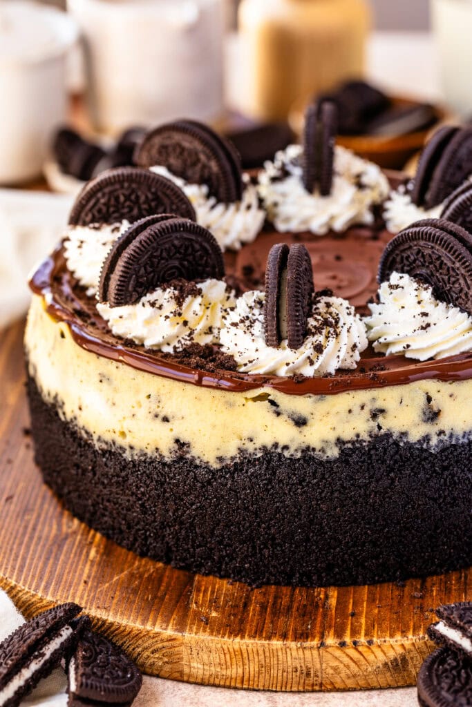 Oreo Cheesecake - Pies and Tacos