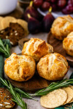 Mini Baked Brie Appetizer - Pies and Tacos