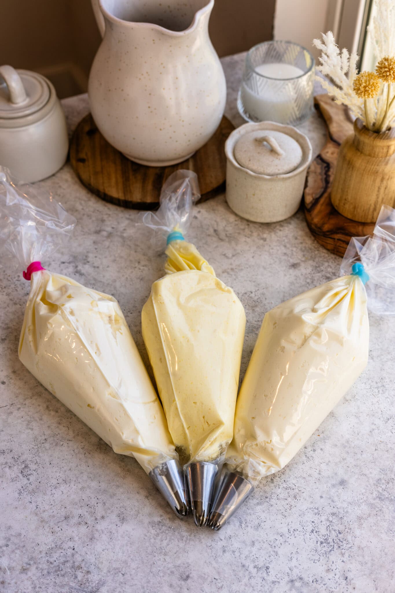 Stabilized Whipped Cream Frosting - Pies and Tacos