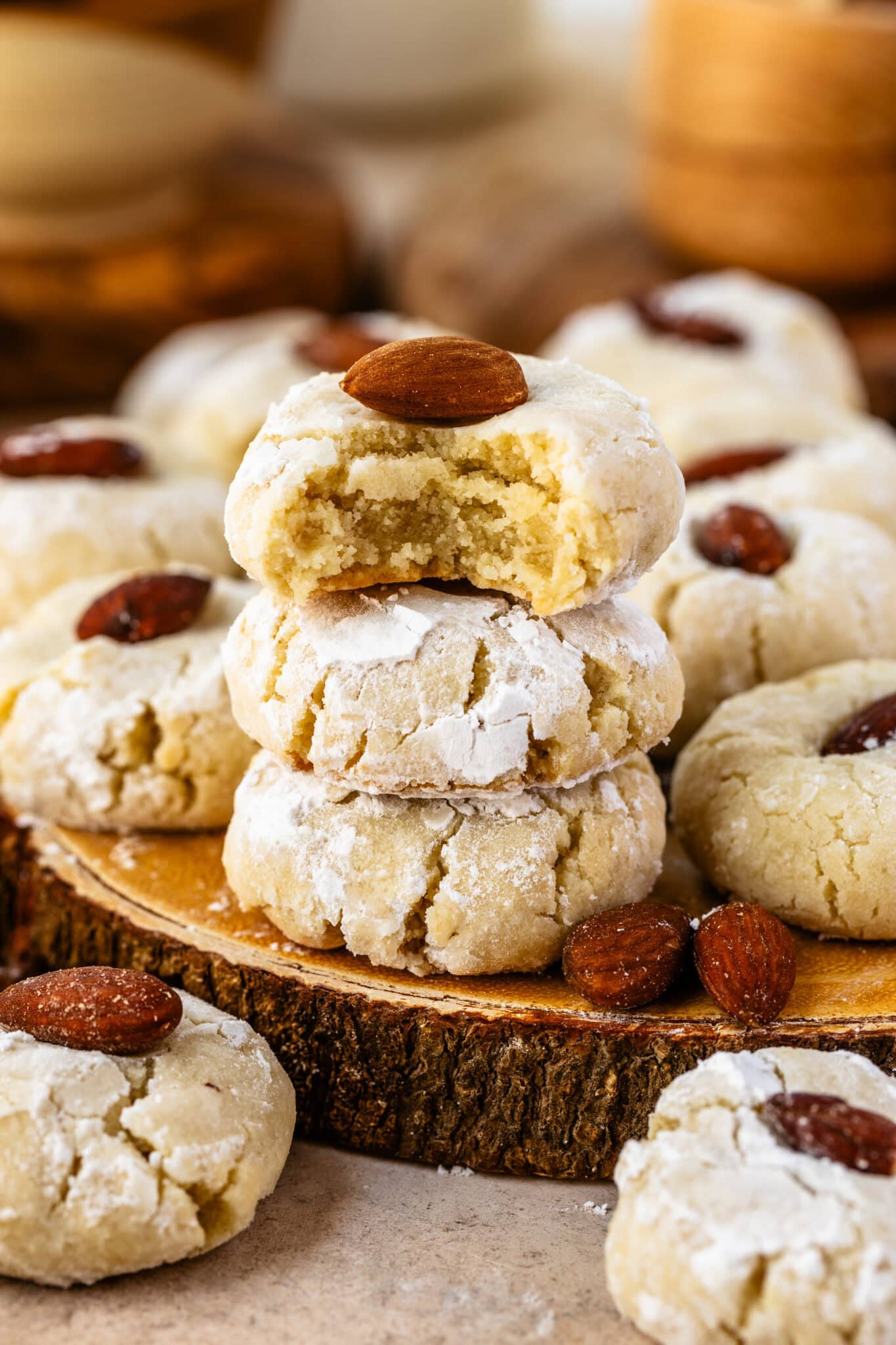 Almond Cookies - Pies and Tacos