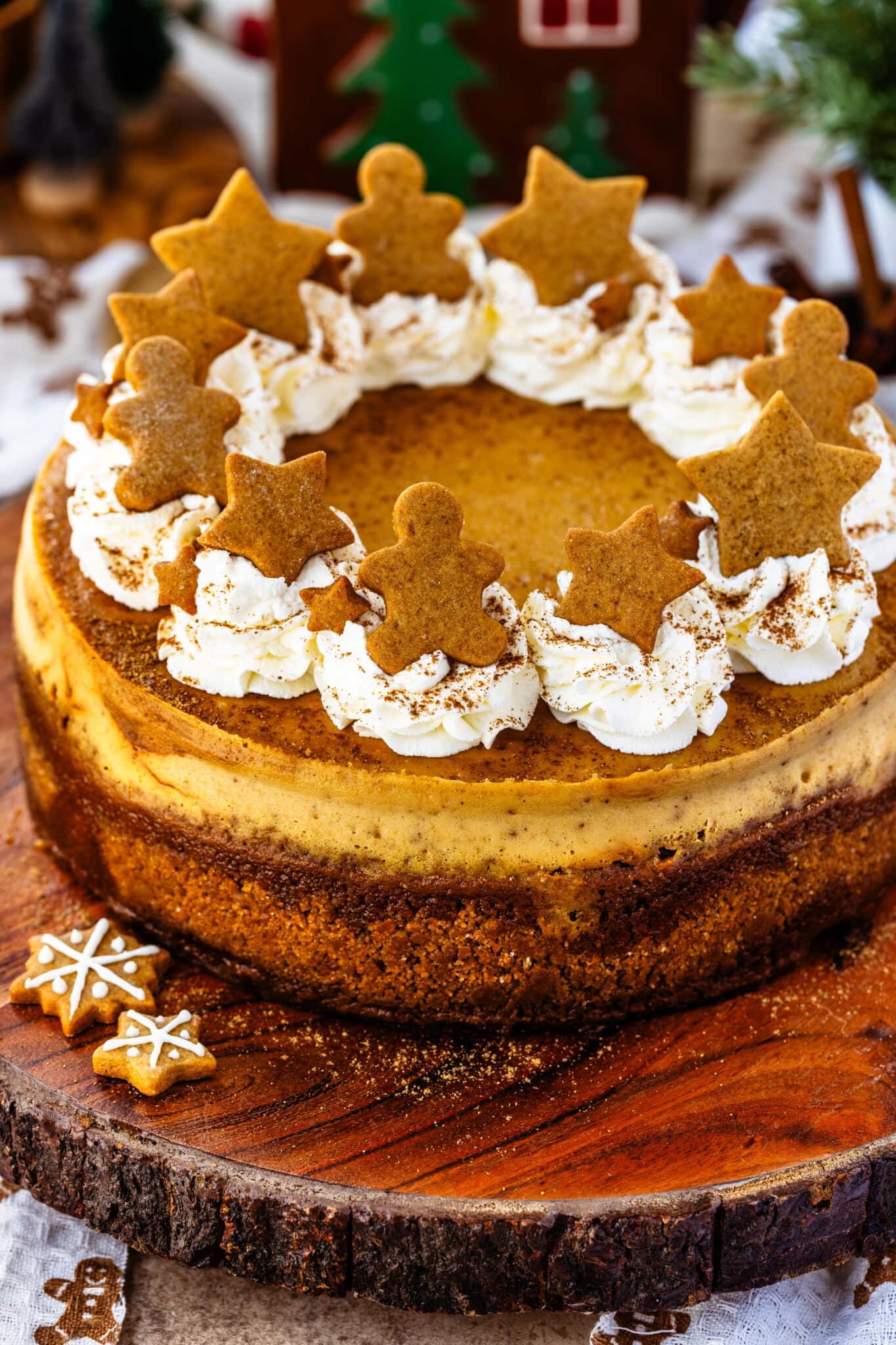Gingerbread Cheesecake - Pies and Tacos